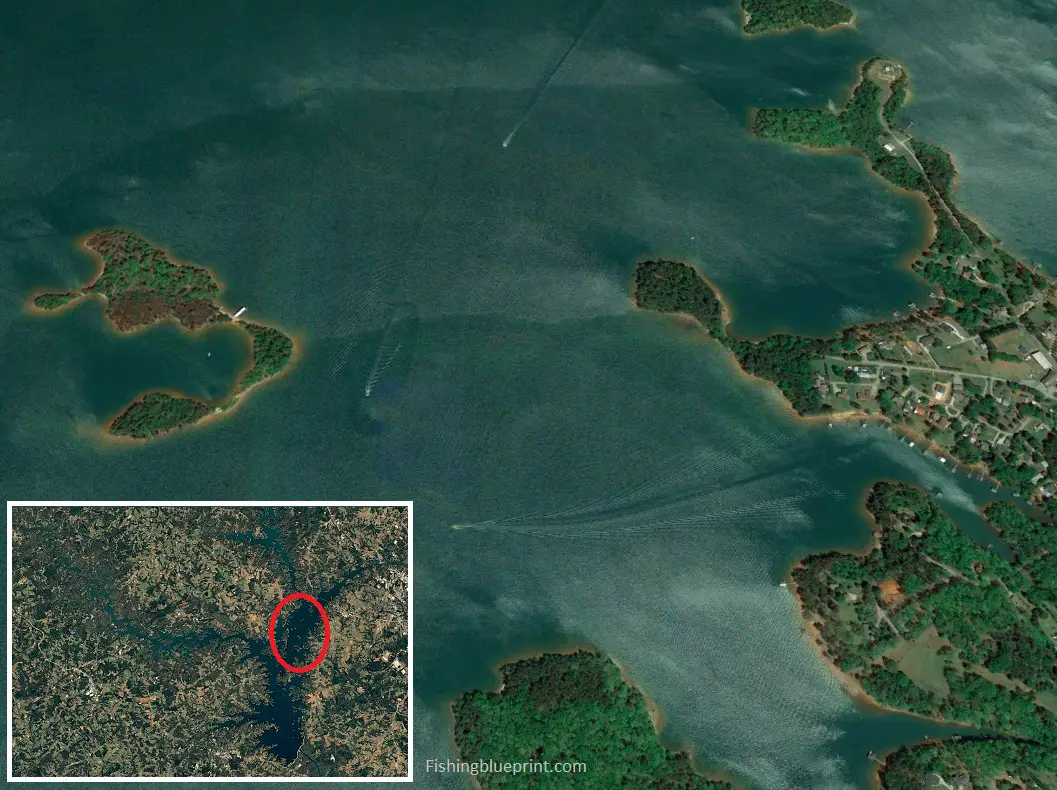 Lake Hartwell Fishing Report 2025 [Tips, Spots, Pictures, and ...
